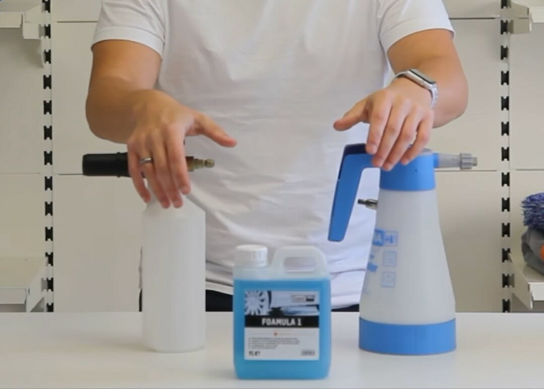 Bilvask i hånden ⇒ SÅDAN vasker du bil i hånden [2023 GUIDE]