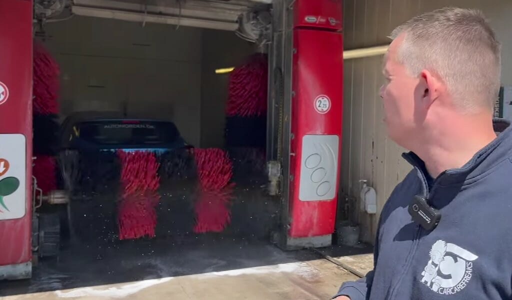 Hvor lang tid tager en bilvask? » 3 metoder [Gennemgang]